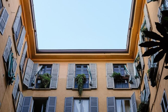 Shopping in Milan with a Fashion Stylist - Key Points