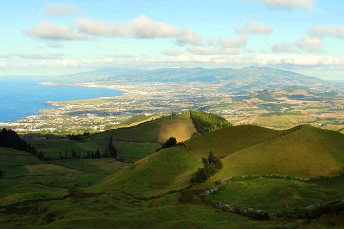 Shore Excursions to the volcano and crater of Lagoa das Sete Cidades - Introduction