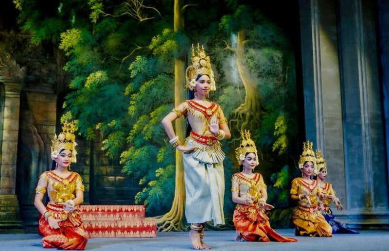 Siem Reap: Apsara Dance Show with Buffet Dinner & Tuk-Tuk... - What to Expect from the Experience