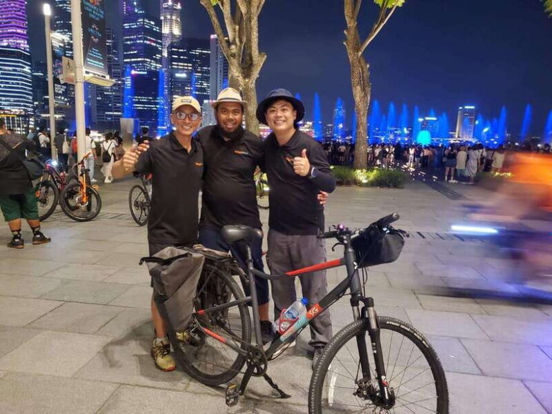 Singapore: Marina Bay Night Tour by Bicycle - Key Points