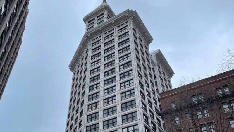 Smith Tower: Observatory Access Ticket - Key Points