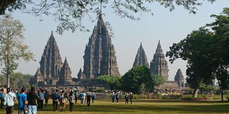 Sultan Palace, Prambanan Temple and Water Castle Guide Tour - Introduction
