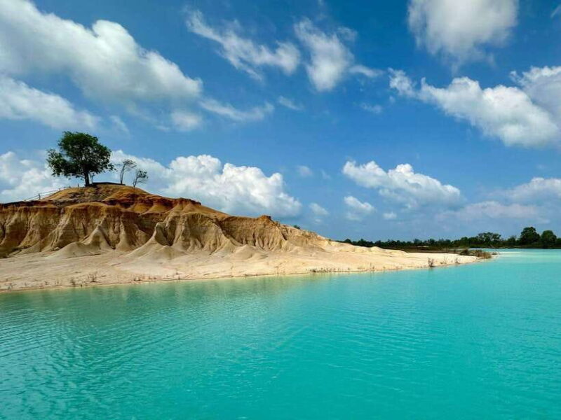 Teluk Sebong: Bintan Desert and Blue Lake Trip - Key Points