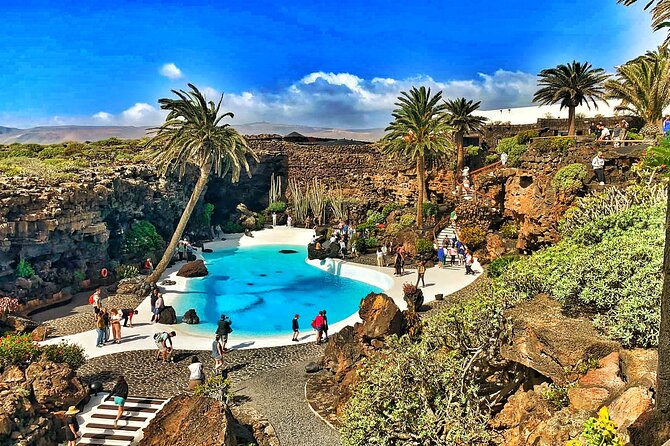 Tour to Timanfaya, Jameos del Agua, Cueva de los Verdes and viewpoint from the cliff - Introduction