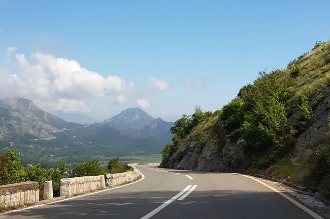 Transfer from Podgorica Airport and city to Tivat - What to Expect from the Transfer Service