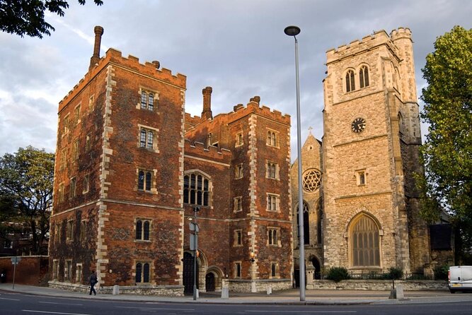 Tudors London Walking Tour - Key Points