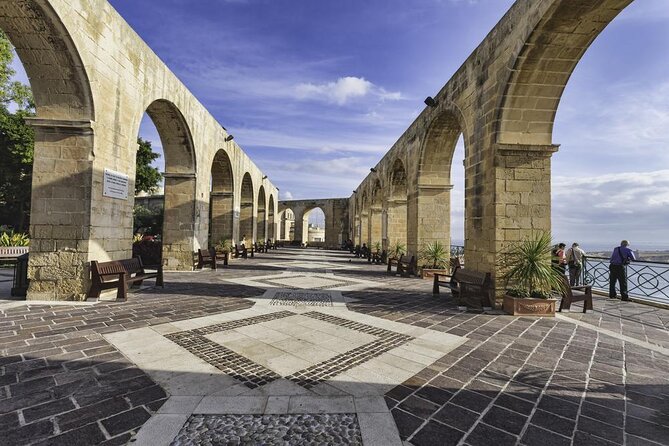 Valletta (UNESCO) guided tour, Malta Experience (included), Cathedral (optional) - Key Points