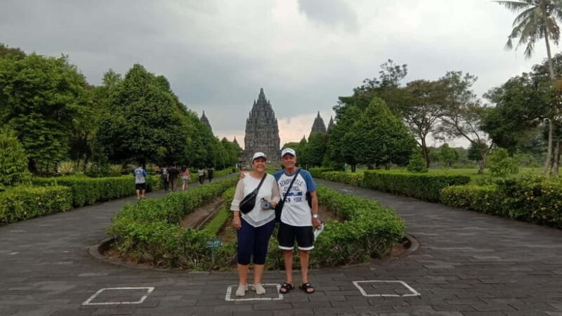 Yogyakarta: Borobudur Sunrise & Prambanan with Temples climb - Key Points