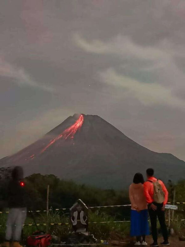 Yogyakarta Volcano: Mount Merapi on Hilltop (Lava View) - Key Points