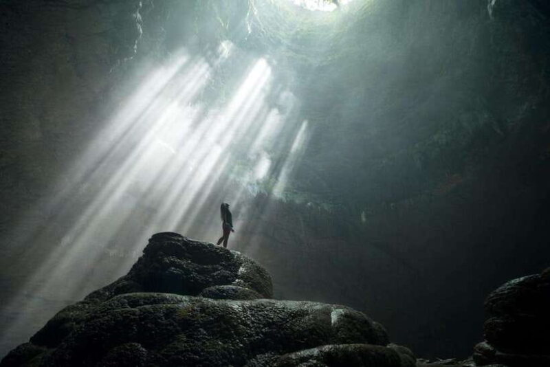 Yogyakarta's Hidden Gems: Jomblang Cave & Timang Beach Tour - Key Points