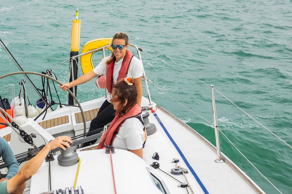 Brighton: Sailing Trip with Drinks - Who Might Want to Skip It?