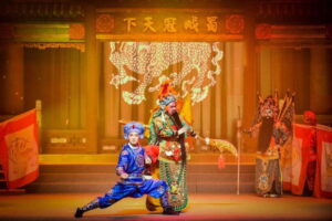Chengdu: Classic Sichuan Opera Show Furong Guocui & free tea