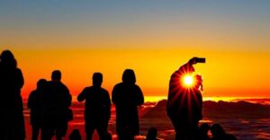 Maui: Haleakala Sunset and Stargazing Tour with Dinner