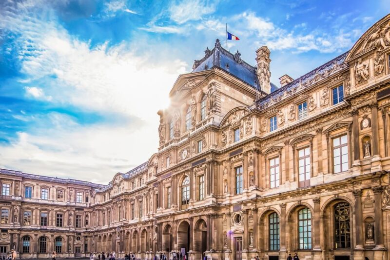 Paris: Louvre Reserved Access and Boat Cruise