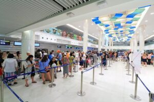 Suvarnabhumi Airport Fast-Track Immigration with Personal Guide