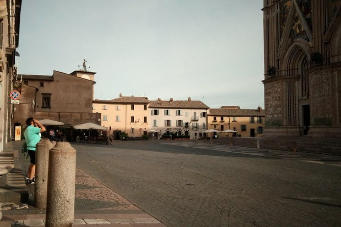 Transfer Fiumicino FCO Airport to/from Florence optional Orvieto Stop
