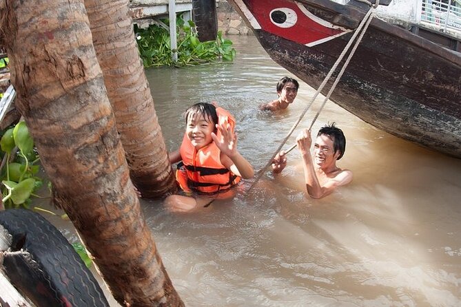 2-Day Small Group Cu Chi Tunnels, City Tour and Mekong Delta - An In-Depth Look at the 2-Day Small Group Cu Chi Tunnels, City Tour, and Mekong Delta