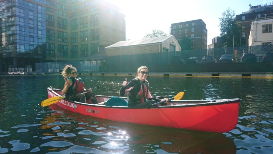 2 seater Canoe Rental in Ladbroke Grove - What Makes This Canoe Rental Stand Out?