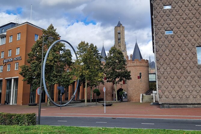 1,5 hour private guided Highlights of Arnhem City Walk - Who Should Consider This Tour?
