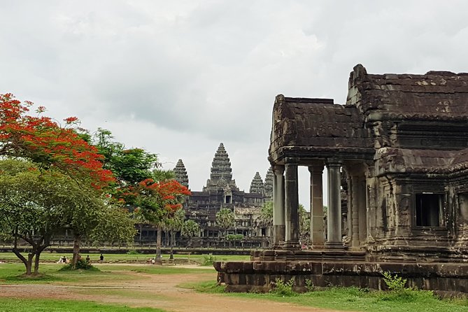 2 Day private tour: Small tour, Big tour, sunrise and sunset,floating village. - Whats Included and Whats Not