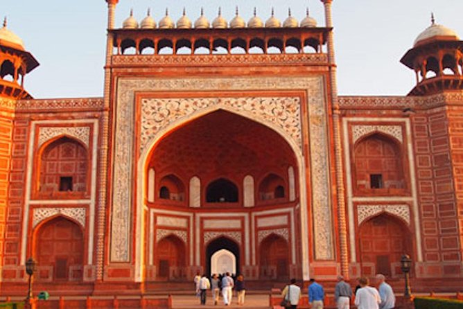 4 days Golden Triangle tour of Delhi, Taj Mahal in Agra & Jaipur with Guide - Day 3: Astronomy Meets History and Mughal Grandeur