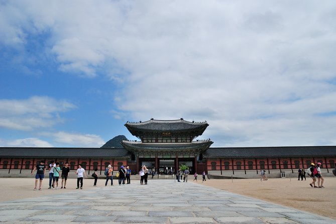 8 Hours Private tour with top attractions in Seoul - Who Is This Tour Best For?