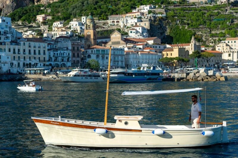 Amalfi cost boat: boat tour with traditional gozzo - Setting Out on the Amalfi Coast: What to Expect