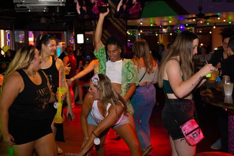 Austin 6th Street Bar Crawl | The Epic Group - The Details of the Itinerary