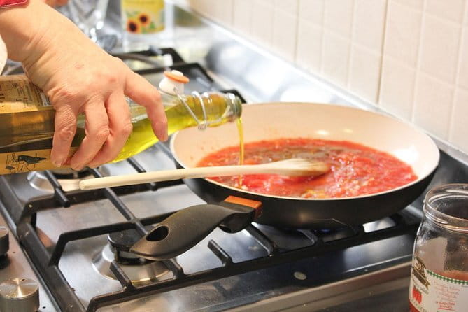 Authentic Tuscan Pasta Class in Florence with Local Chef Cinzia - The Value of This Experience