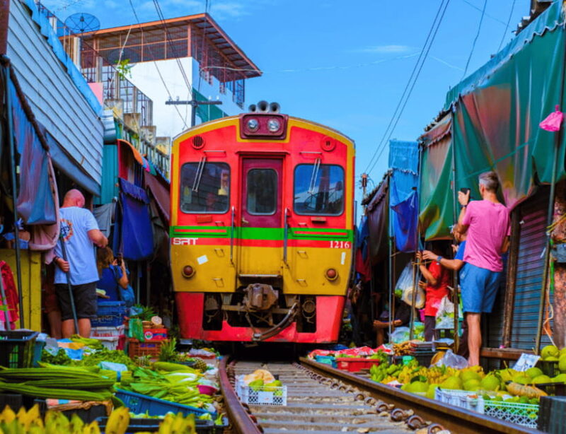 Bangkok: Damnoen Saduak Floating & Train Market Private Tour - Who Will Enjoy This Tour?