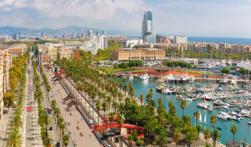Barcelona Old Town Highlights Private Walking Tour - Analyzing the Value