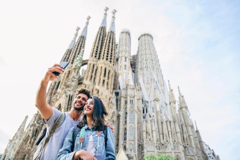 Barcelona: Private Bike/eBike Tour & Sagrada Familia Tickets - Analyzing the Value