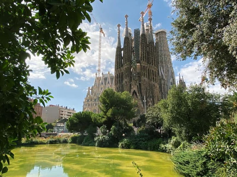 Barcelona: Sagrada Familia Skip-the-line Tour with Guide - Who Will Benefit Most?