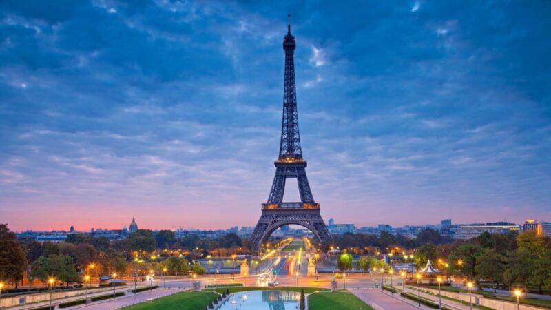 Best of Paris: Private Walking Tour with Local - Why a Private, Tailored Experience Matters