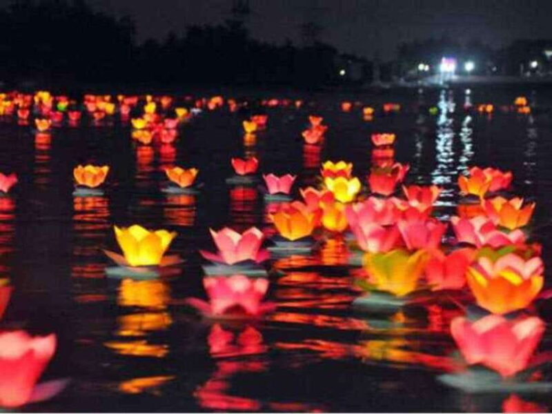 Boat Ride with Releasing Lanterns,Moonlight Bridge/Hoi An - An In-Depth Look at the Experience