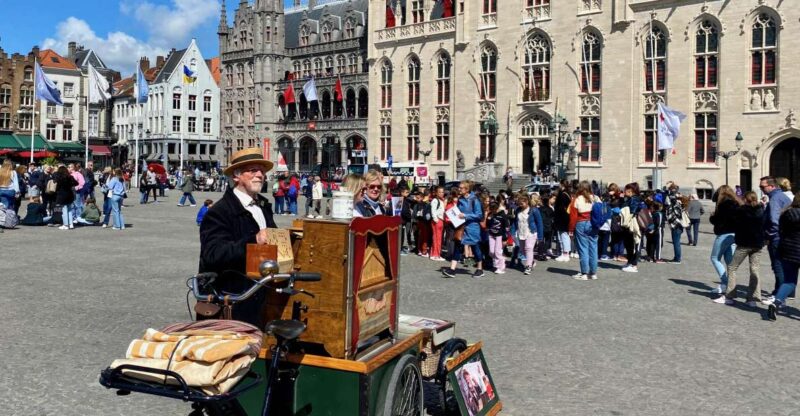 Bruges Highlights, Boat, Beer, Chocolate Day trip from Paris - What Makes This Tour Valuable?