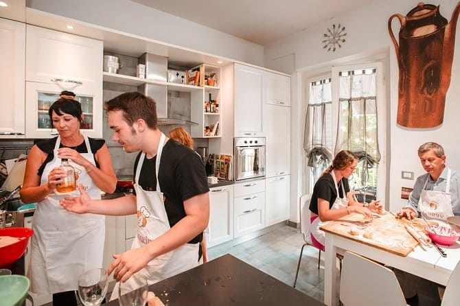 Cesarine: Half-day Market Tour & Cooking Class in Florence - The Practical Details