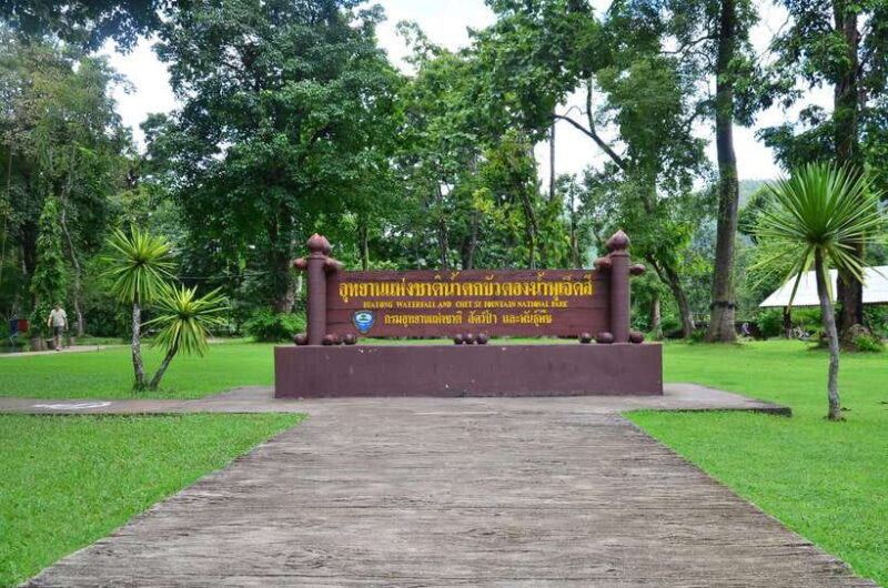 Chiang Mai: 4-Hour Sticky Waterfall Private Tour - What Makes the Waterfall Special?