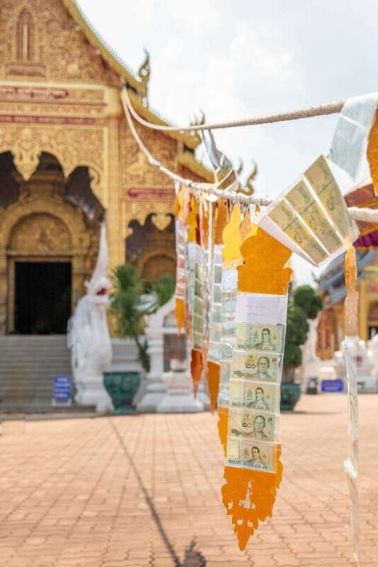 Chiangma: Wat ban den, Blue Temple & Sticky Waterfall. - The Adventure Begins at Sticky Waterfall