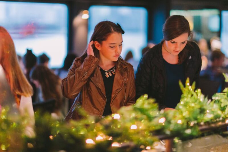 Chicago: Christmas Eve Lake Michigan Gourmet Dinner Cruise - The Sum Up