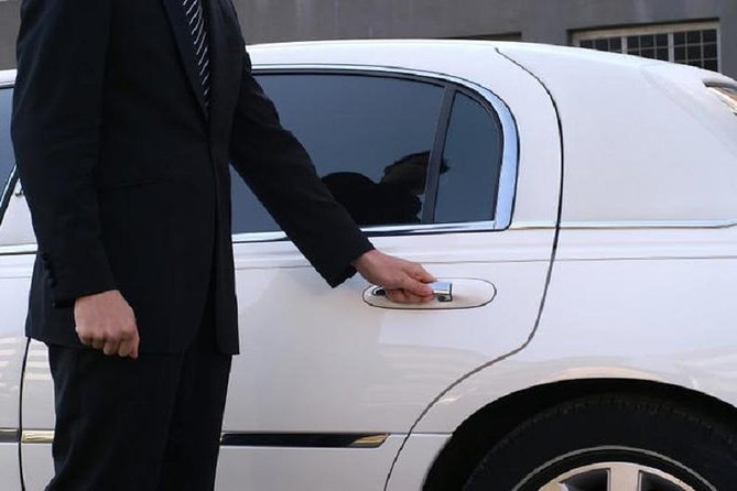 Da Nang Airport Arrival Or Departure By Private Transfers - The Value of a Private Transfer in Da Nang