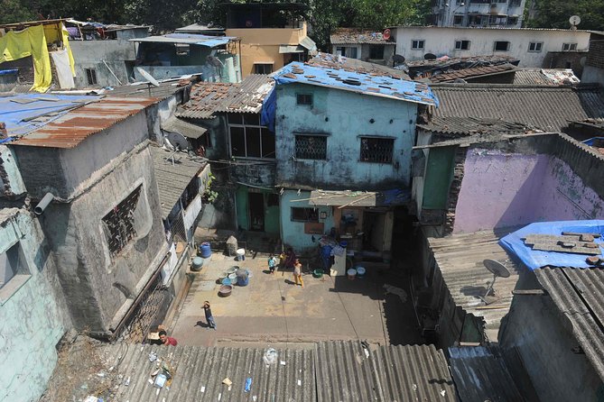 Delhi Slum Tour with hotel pickup and drop - The Agrasen ki Baoli Stop