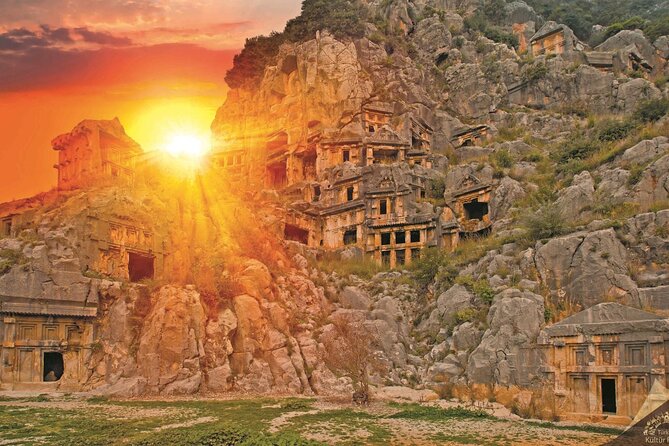 Demre Myra Tour with Kekova Sunken City Boat Trip From Kemer - Visiting the Church of St. Nicholas and Myra Ancient City