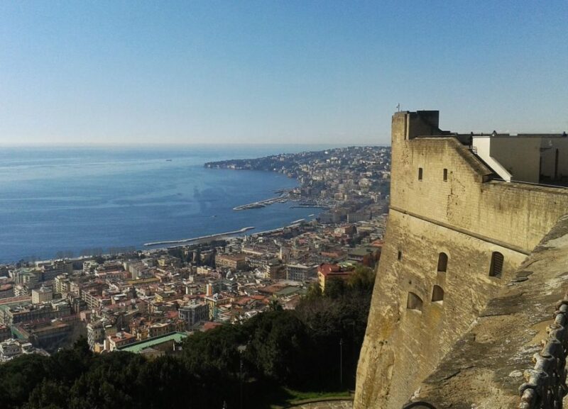 Discover the castles of Naples - Practical Details and Value