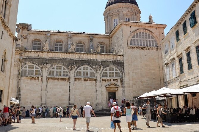 Dubrovnik Old Town & City Walls: Private Half-Day Walking Tour - Exploring Dubrovnik’s Historic Old Town