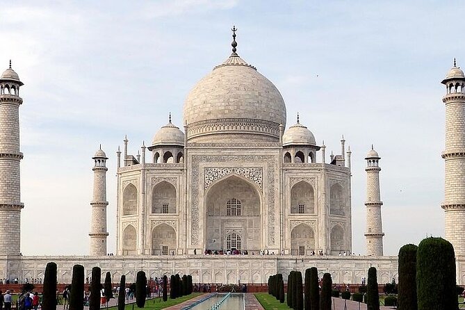 Exclusive North India with Varanasi (Delhi-Jaipur-Agra-Orcha-Kamasutra Temple) - What Travelers Love About This Tour