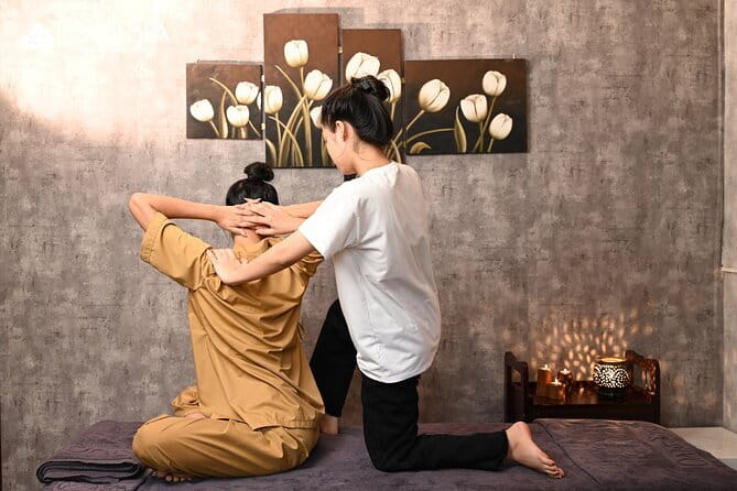 Experience Asian Style Full Body Massage Therapy - Who Will Love This Experience?