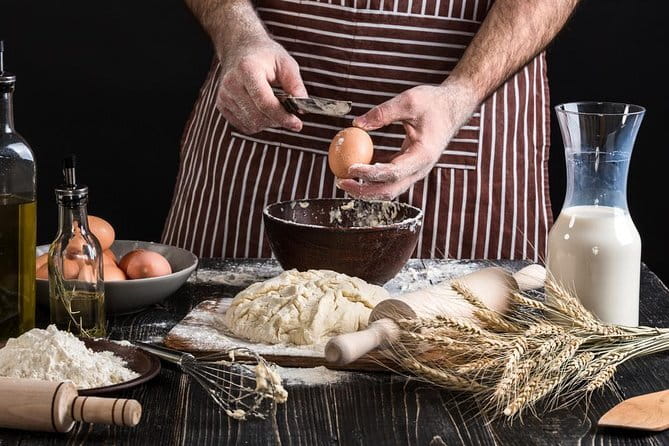 Florence: Home Made Pasta Cooking Class with a Local Chef - The Small Group Advantage and Atmosphere