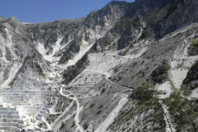 From Carrara: Marble Quarries Jeep Tour with Lardo Tasting - Learning the Extraction Techniques