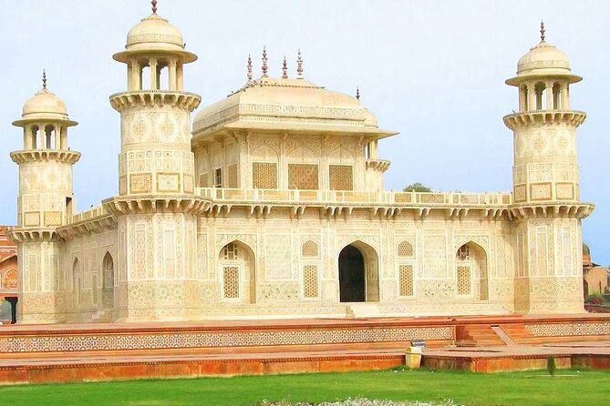 From Delhi : Sunrise Taj Mahal & Agra Fort Day Tour by Car. - What Could Be Better